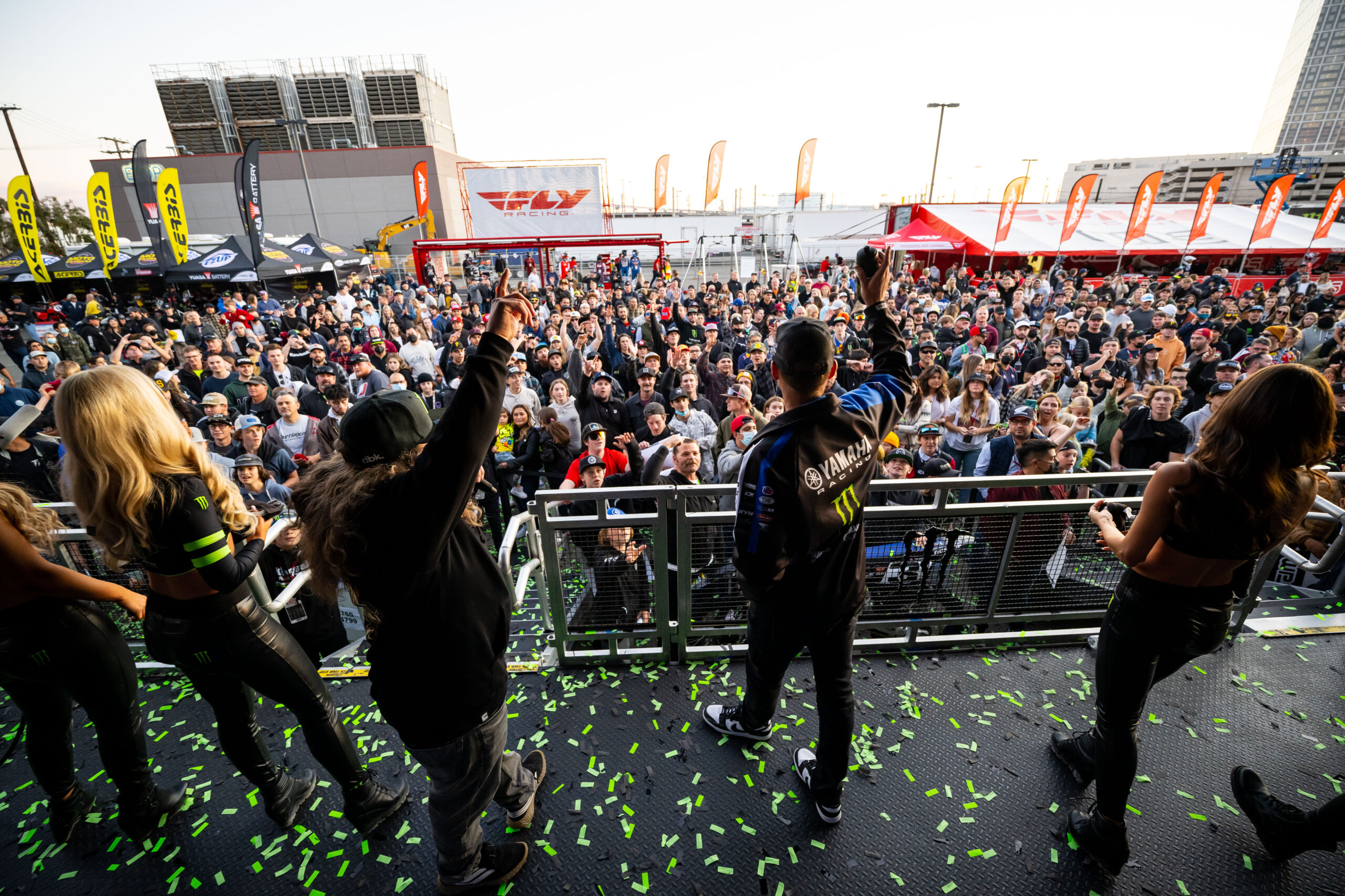 Friday Fan Zone and Practice | SuperMotocross