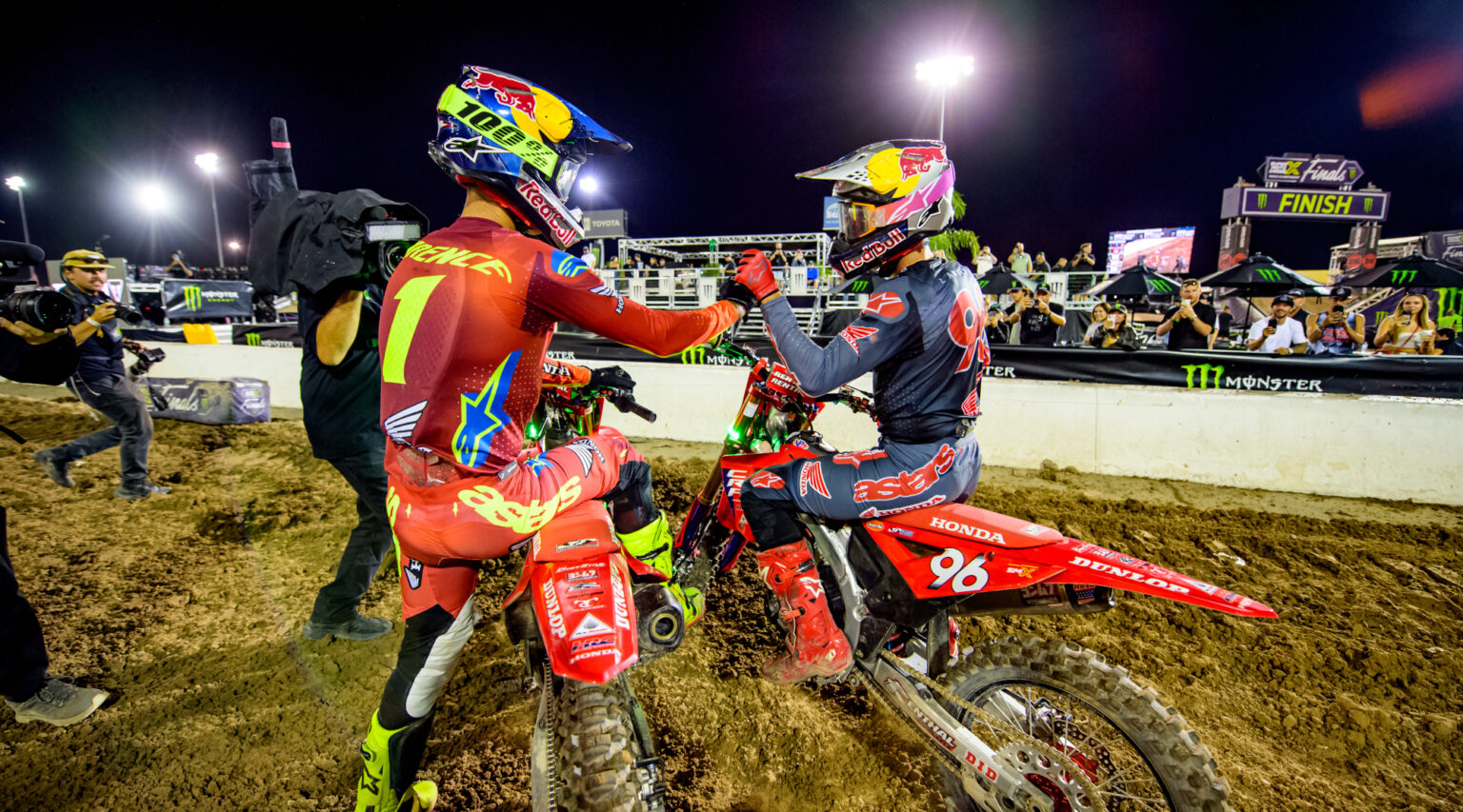 GALLERY: Photos from the SMX World Championship Finals | SuperMotocross